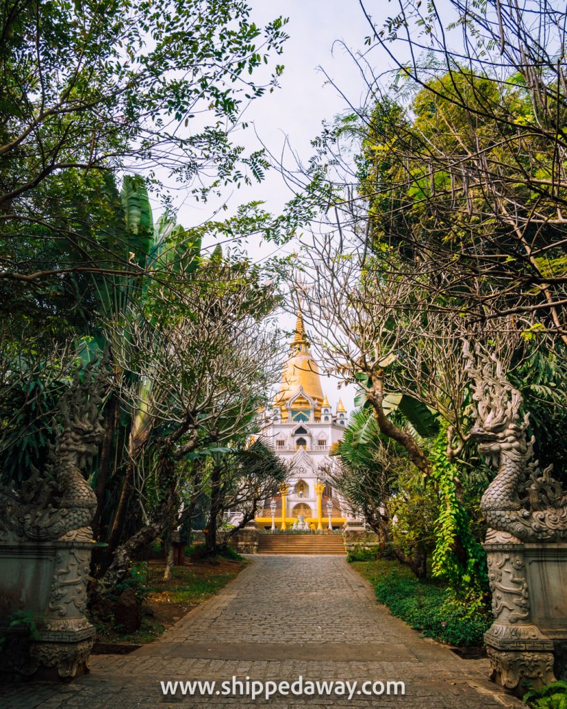 Buu Long Pagoda - Stunning Buddhist Temple in Ho Chi Minh City ...