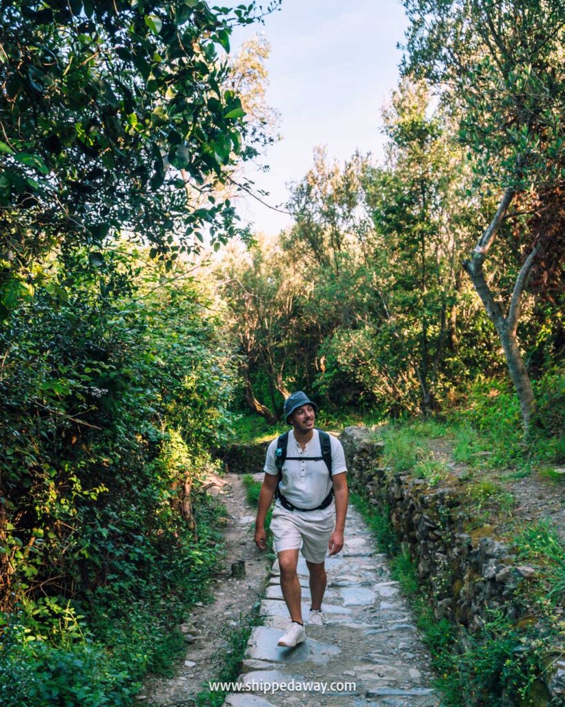 How to Hike Corniglia to Vernazza in Cinque Terre